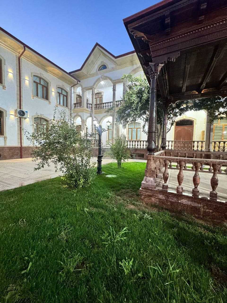 продается евродом
на Никитина
(Мирзо-Улугбекский район)