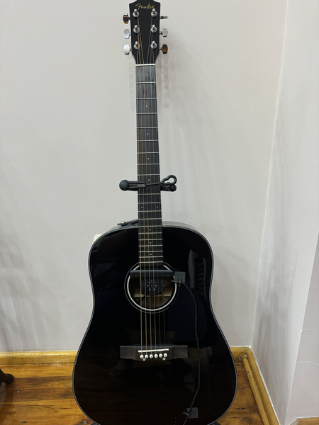 FENDER CD-60 с вставным звукоснимателем - режимы Delay, Chorus, Reverb