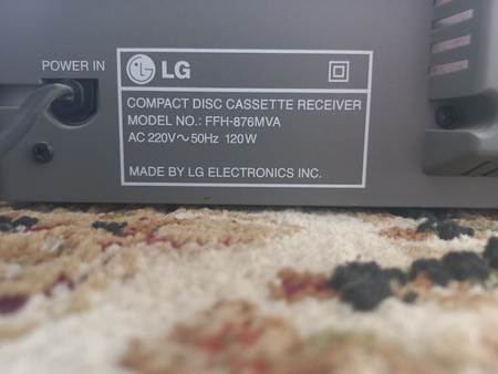 Muzikalniy sentr  LG 3000W holati yaxshi