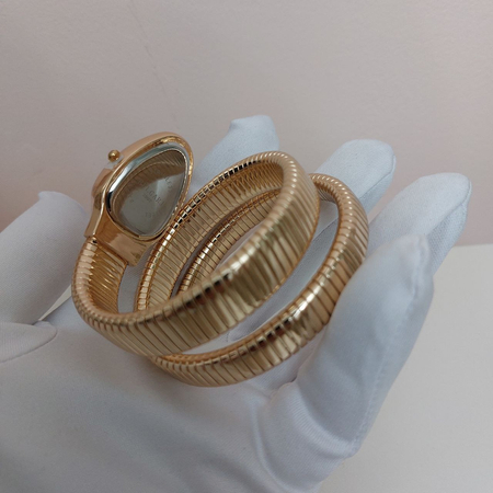 Bvlgari brasletli soat