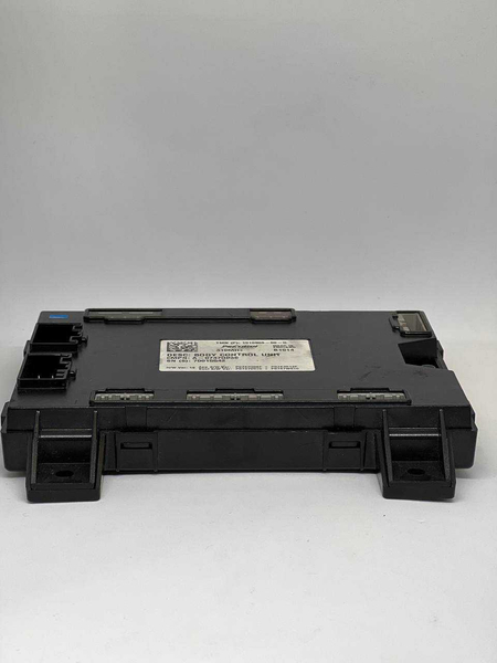 tesla model s bodu control unit