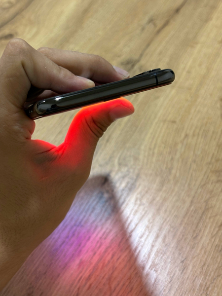 Продам iPhone Xr в идеальном состоянии