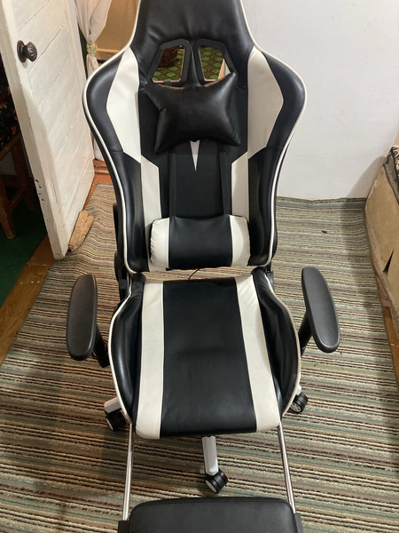 Игровое кресло Tesla