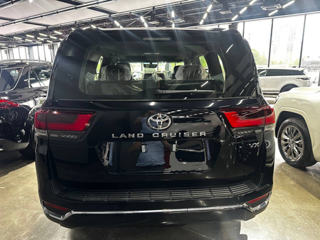 TOYOTA  Land Crusier  300 ПРОДАЁТСЯ