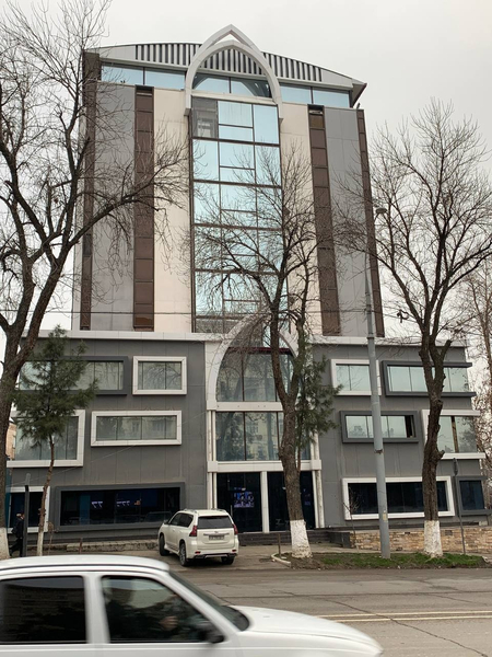 Продается отдельно стоящие здание Шайхантахурский район