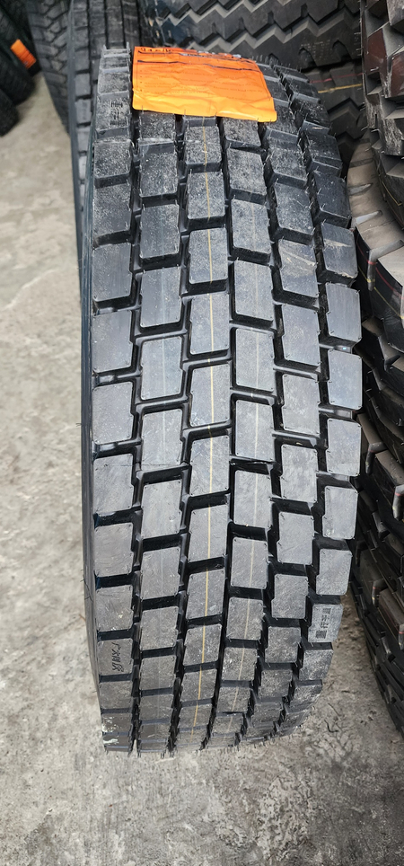 Автошина 315/80R22.5. NEW CENTURY(КИТАЙ)- Полукарьерный