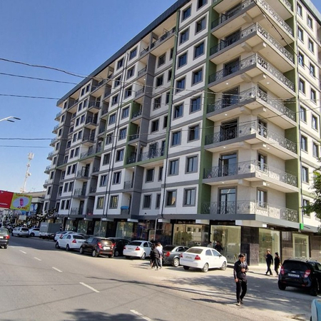 Uy sotiladi novostroyka lux