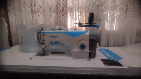Jack F4+Jack E4s оверлок новый