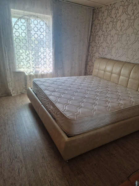 Дом с земельным участком