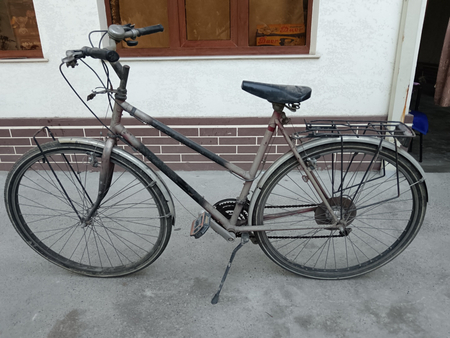 Germaniski velosiped sotiladi