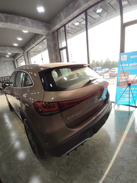 Mercedes Benz EQA