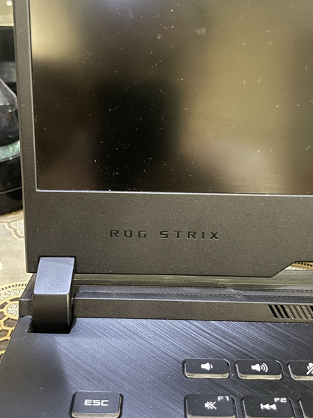 Asus Rog noutbuk sotiladi