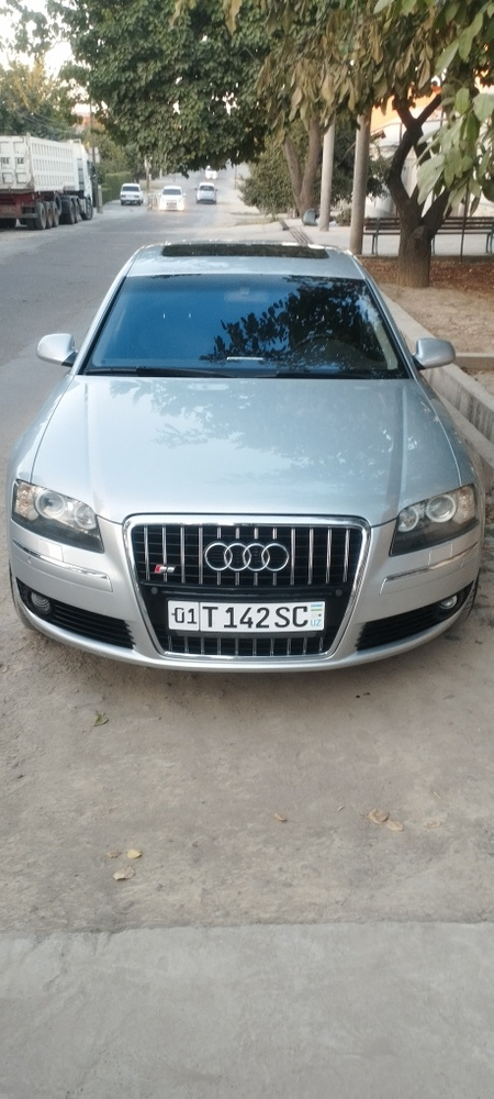 Audi A8 Long w12  6.0l