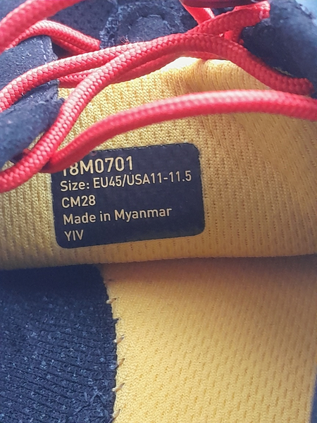 Vibram 5 fingers. Спортивная обувь