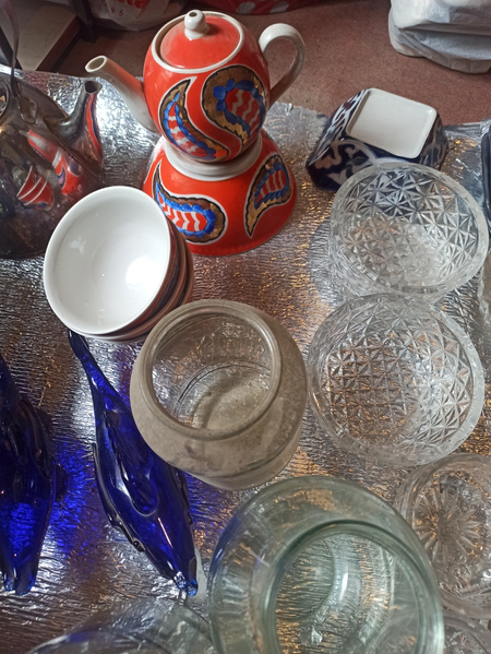 Продаётся шашлычница,хрусталь,фарфор ,казан,банки