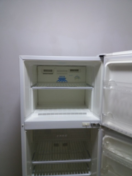 Холодильник продаётся