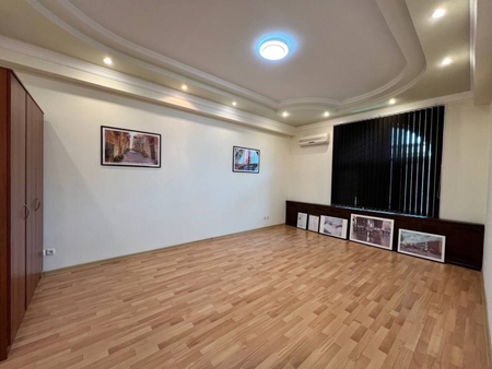 Аренда Евро дом под офис Ор-р: Братские могилы 650м2