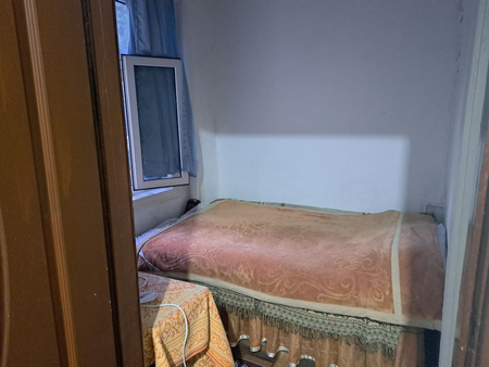 Kvartira 1 xona 2 xona qilingan