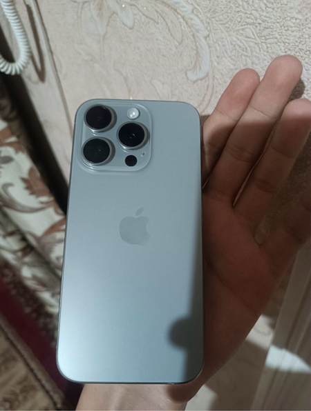 iPhone 15 Pro 128gb идеал