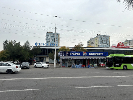 Продам 4х ком квартиру 95 м² балкон 1/7 в махалле Башлык