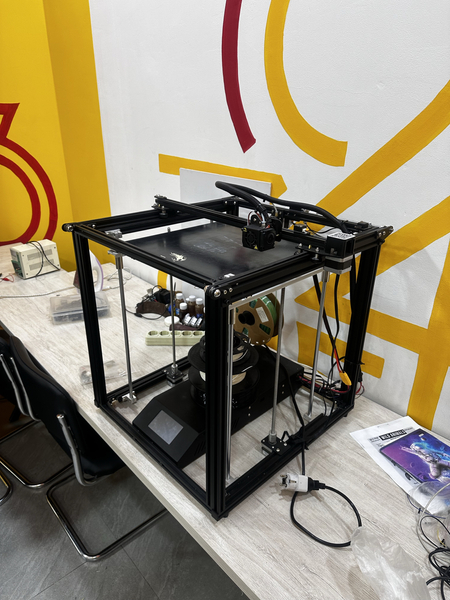 3D printer. Ender 5 plus. Holati yangi. Kami qilib beriladi