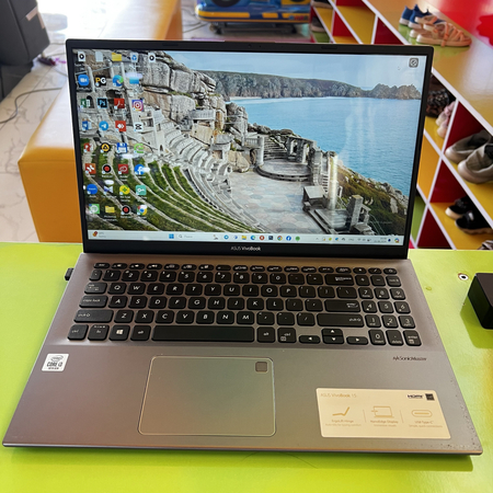 Asus Vivobook 2020