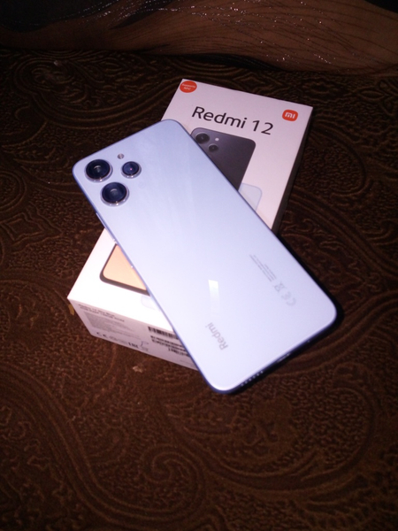 Redmi 12 sotiladi