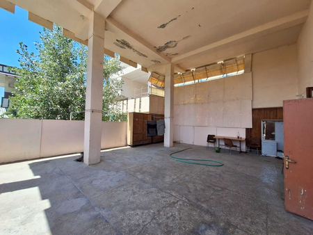Продается квартира в Ташкенте 5/2/4 на Шайхантахурском районе (J2865)