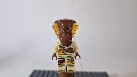 Продаю Lego ninjago коробка и инструкция имеется