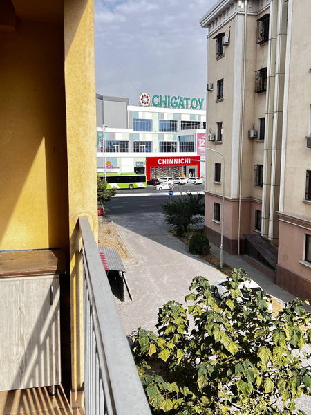 Olmazor rayon  3/3/7/ maydoni  78,8 m2 moljal korzinka chiģatoy