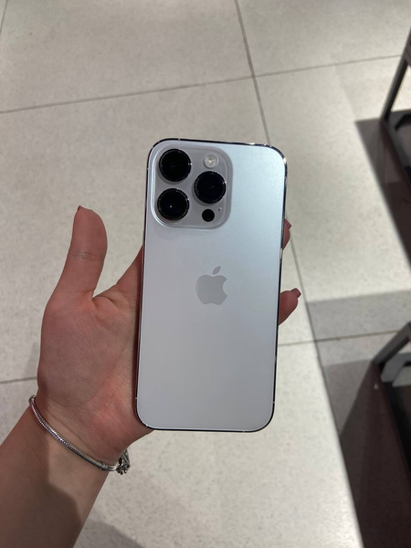 iPhone 14pro sotiladi. Xolati ideal, 650$