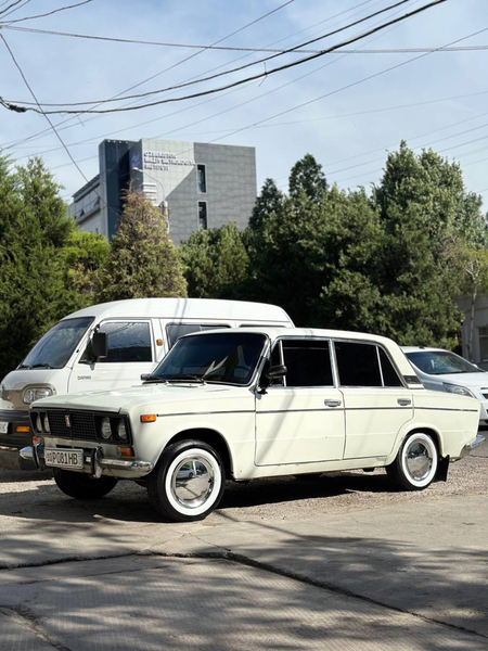Vaz 2103 yili 1978