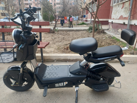 Продаю электро скутер