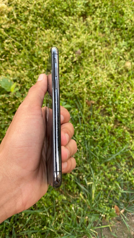 Iphone X 256 gb srochna sotiladi