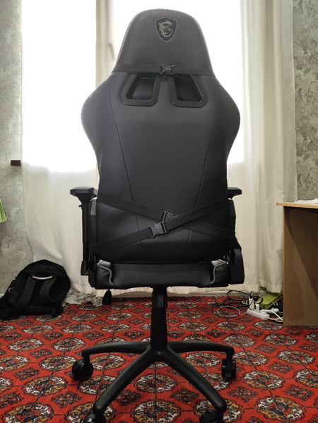 Кресло MSI MAG CH120