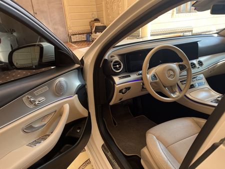 Mersedes Bens E200 W213