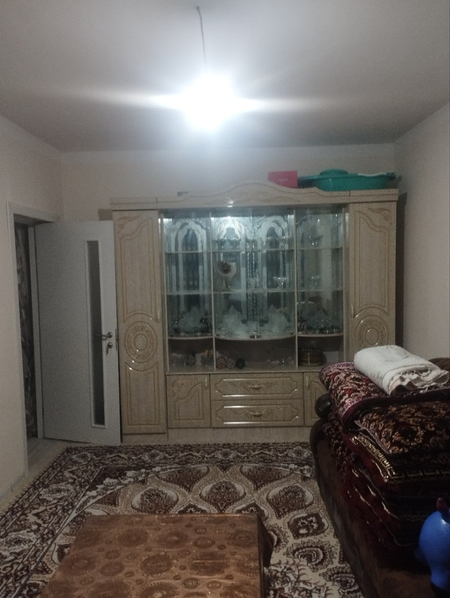 Uy sotiladi 5 qavatli yangi qurilgan