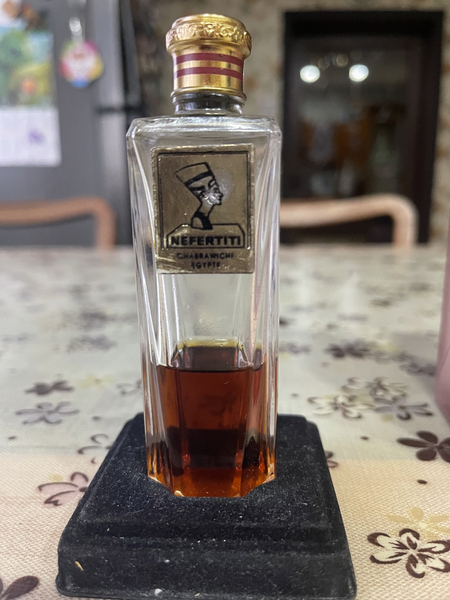 Винтажные духи  Nefertiti