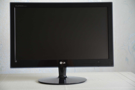 Монитор Lg 22 дюйма