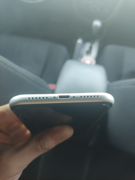 iPhone xr sotiladi