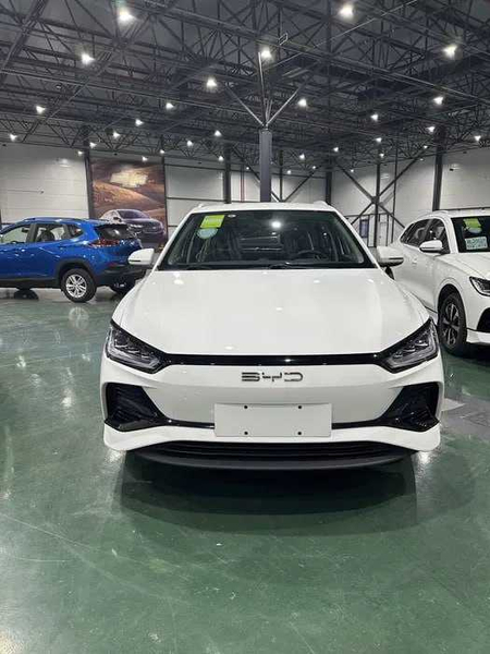 BYD E2 arenda s vikupom