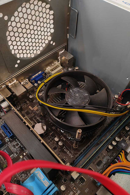 Intel i3 2120,  Gt 220 1GB, 8GB ОЗУ