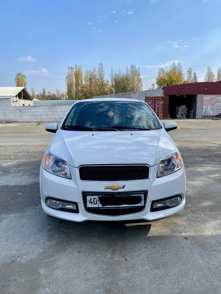 Nexia 3 oq rangda yili 2018 yurgani 135000