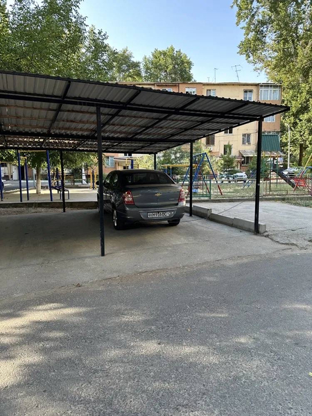 Сдается 3х ком квартира Чиланзар метро 6-квартал есть парковка