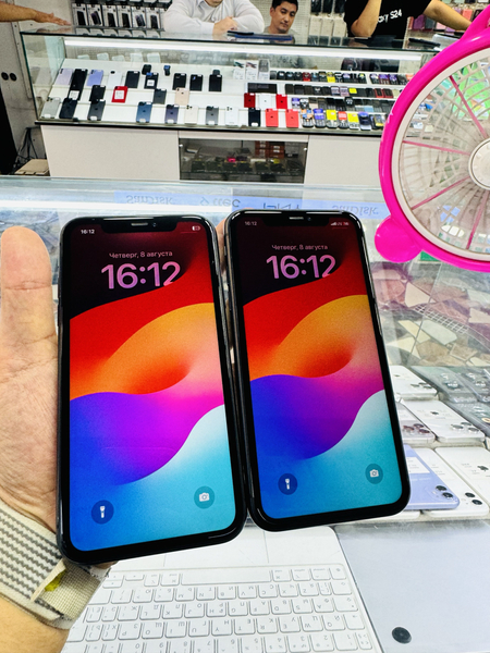 iPhone 11  128 gb black