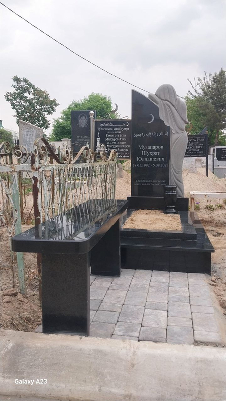 Мы занимаемся изготовлением памятники и установка Qabrtoshlar yasaymiz