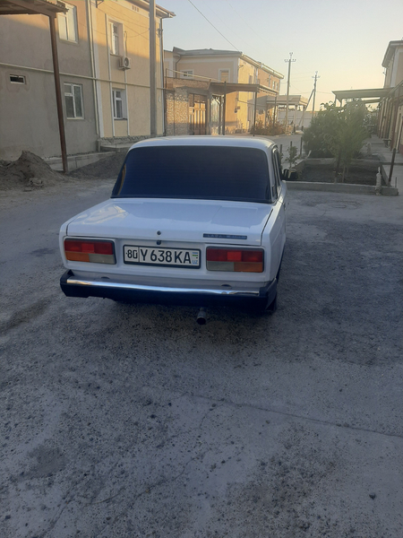 Lada Vaz_2107 белый