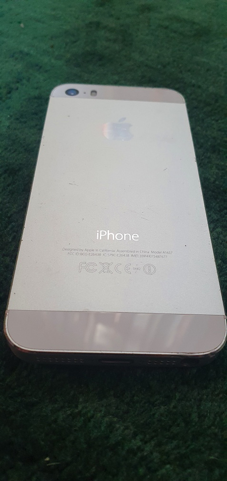 IPhone 5s ideal holda