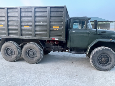 Zil 131 sotiladi