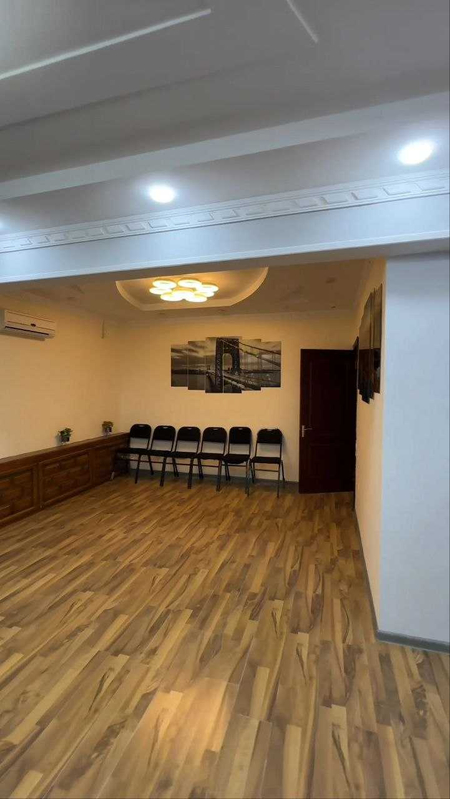Яккасарайе сдаётся офис вдоль дороги